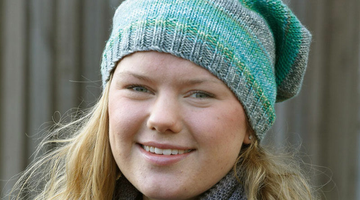 Sticka en mysig höstmössa med virkad ruta | Allas